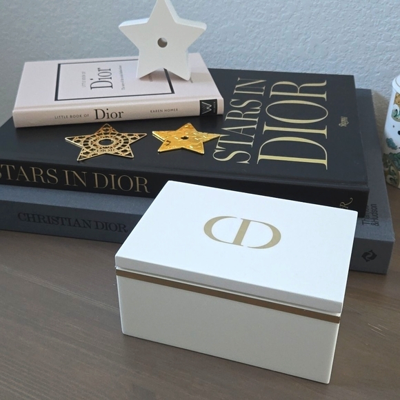 Dior | Accessories | New Limited Edition Dior Storage Box With Magnetic ...